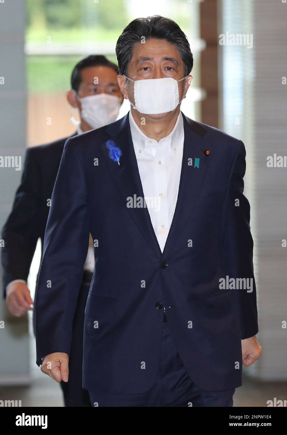 Japan's Prime Minister Shinzo Abe arrives at Prime Minister's Office in ...