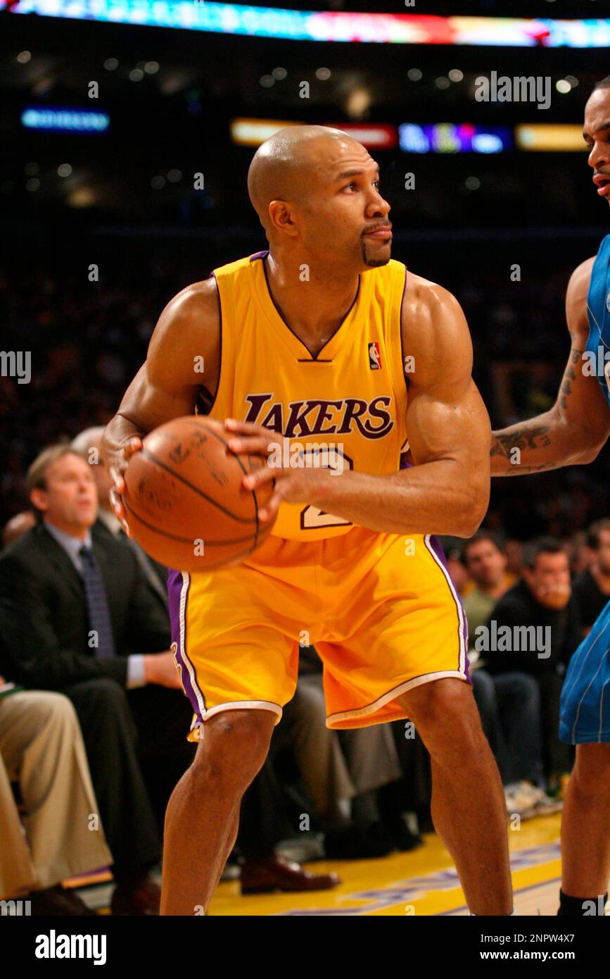 Los Angeles Lakers guard Derek Fisher (2) makes a move with the ...