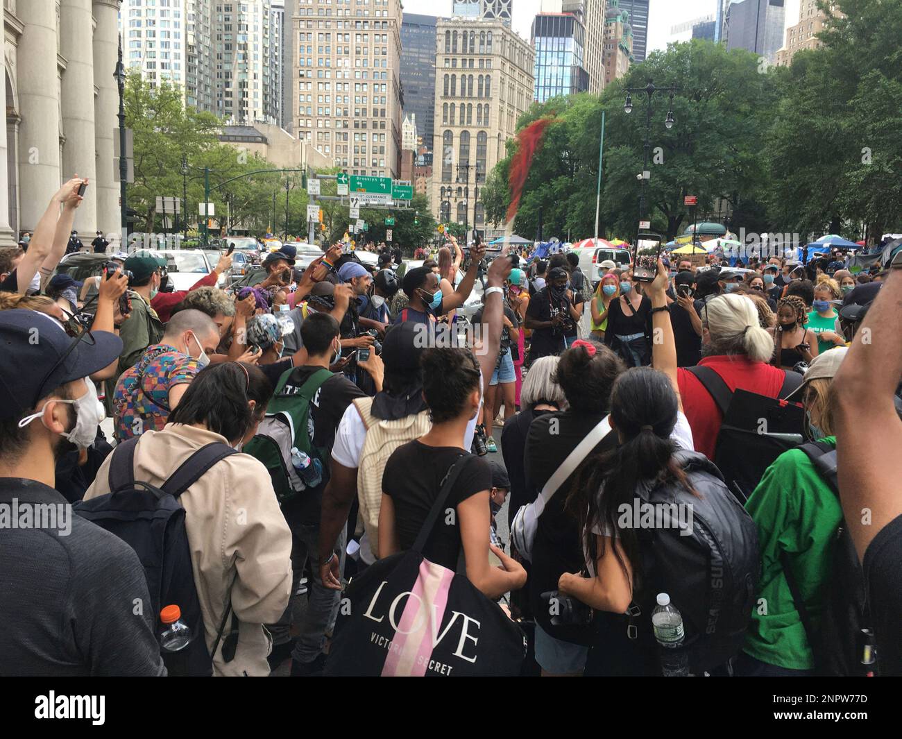 Photo by: zz/STRF/STAR MAX/IPx 2020 6/30/20 Demonstrators protesting ...