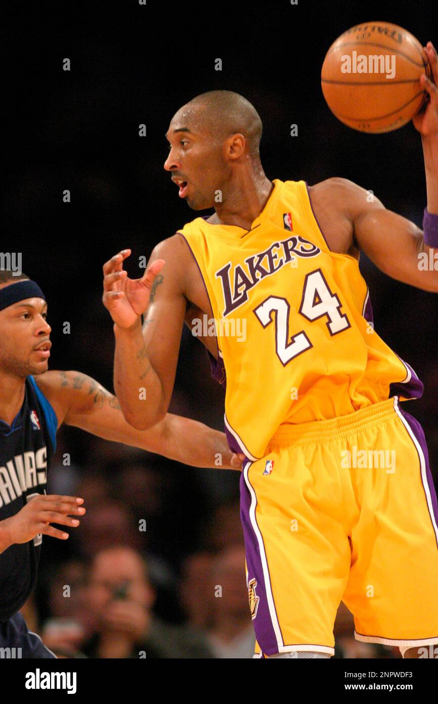 Los Angeles Lakers guard Kobe Bryant (24) makes a move with the ...