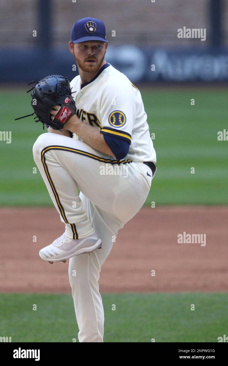 MILWAUKEE, WI - JULY 04: Milwaukee Brewers starting pitcher Brandon ...