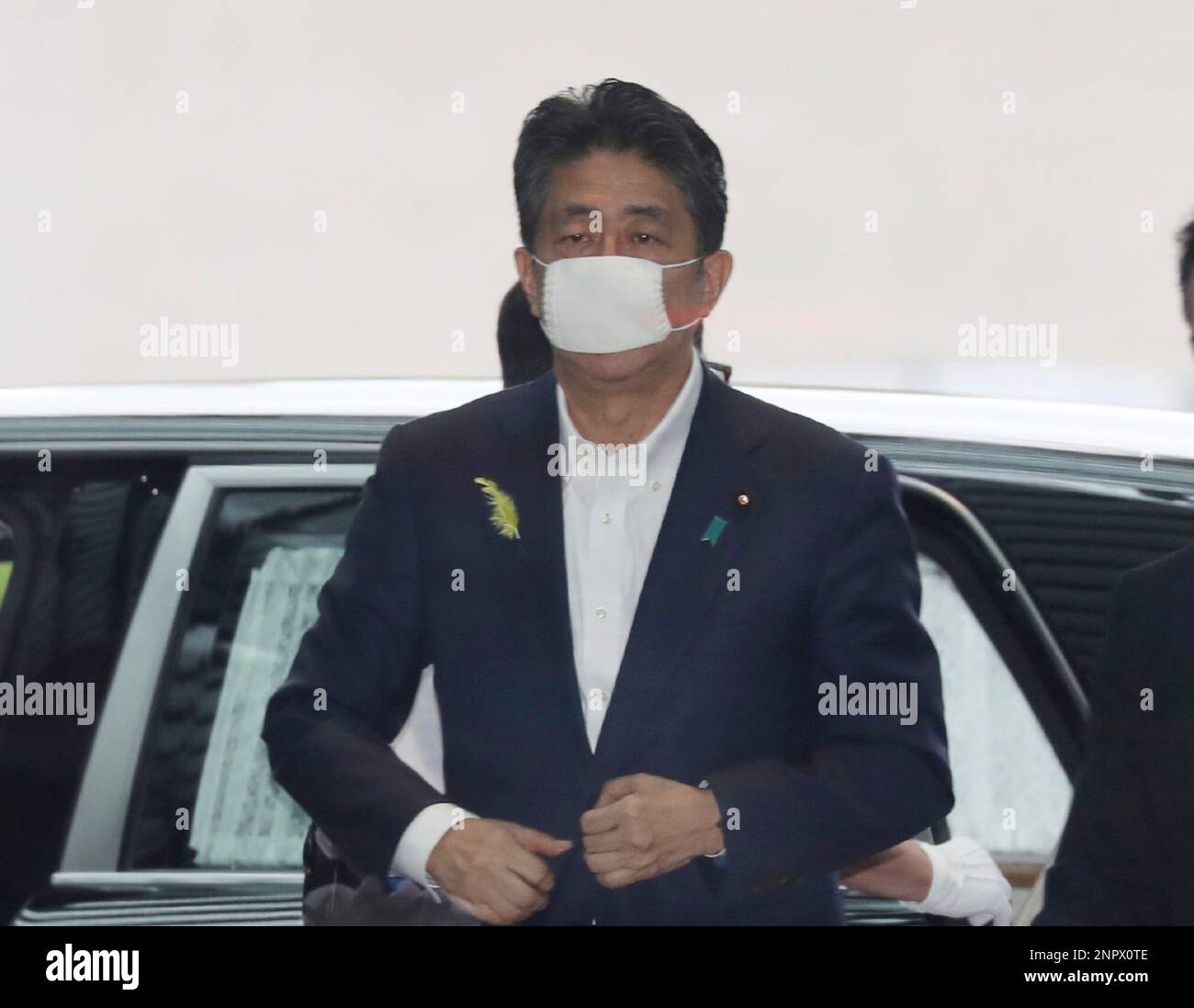Japan's Prime Minister Shinzo Abe arrives at Prime Minister's Office in ...