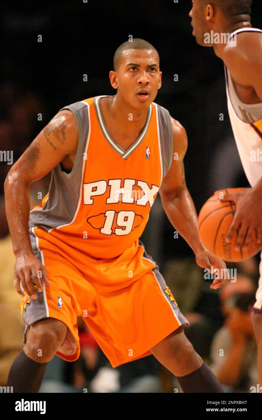 Phoenix Suns guard Raja Bell (19) makes a move with the basketball ...