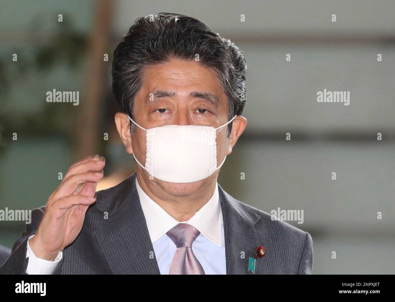 Japan's Prime Minister Shinzo Abe arrives at Prime Minister's Office in ...