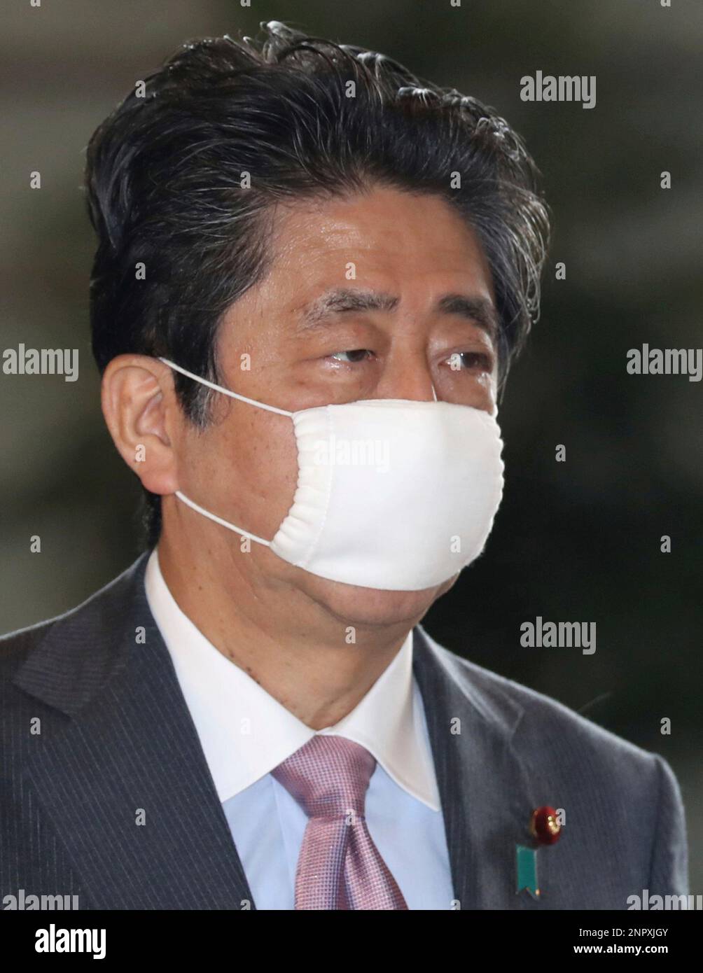 Japan's Prime Minister Shinzo Abe arrives at Prime Minister's Office in ...