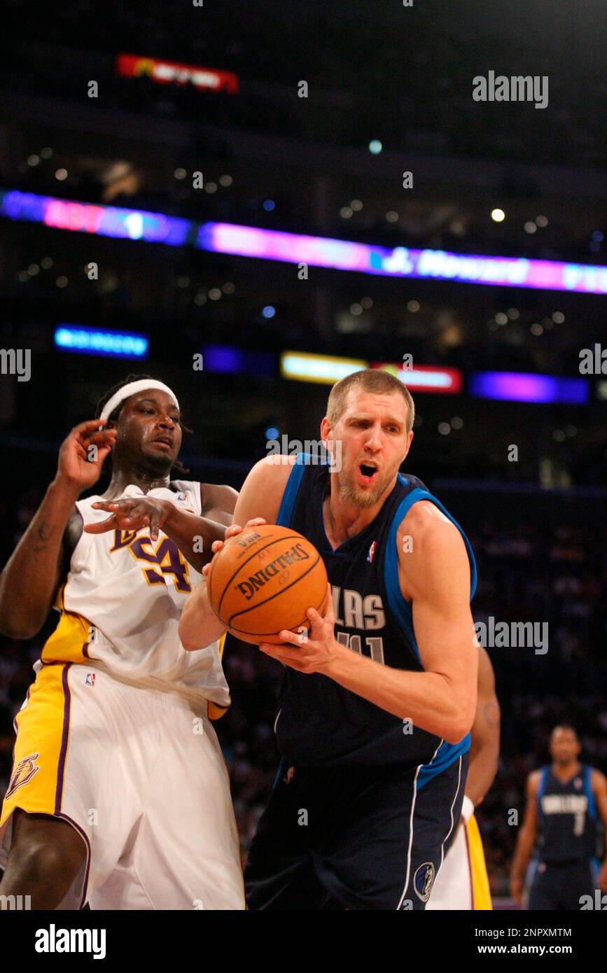 Dallas Mavericks forward Dirk Nowitzki (41) makes a move with the ...