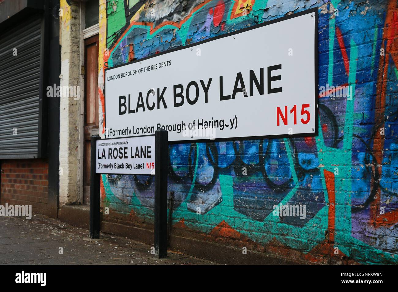 London, UK. 26 Jan 2023. Residents put up a large Black Boy Lane street ...