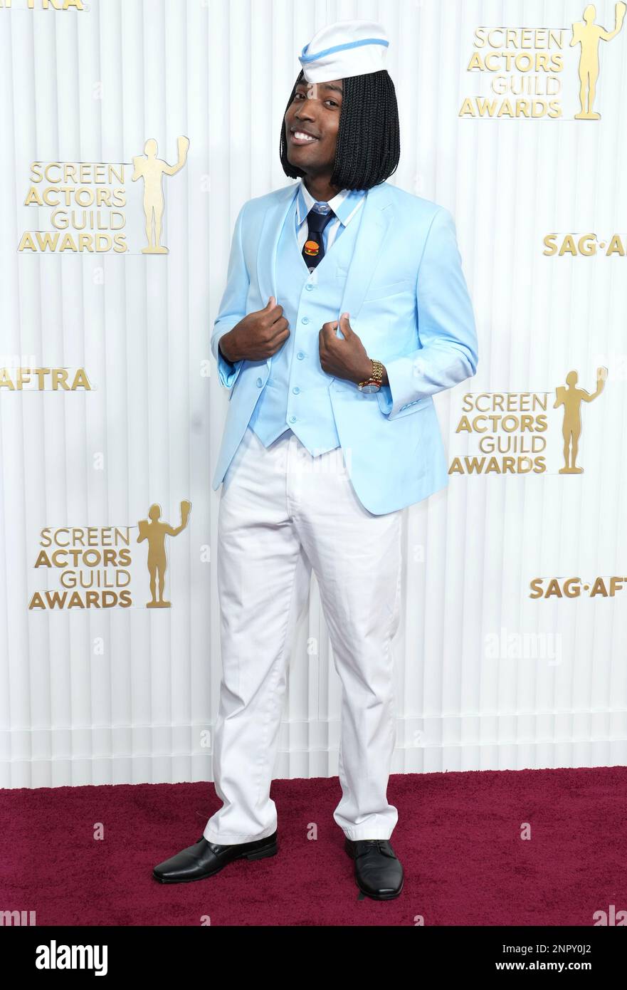 Kal Smith arrives at the 29th annual Screen Actors Guild Awards on ...