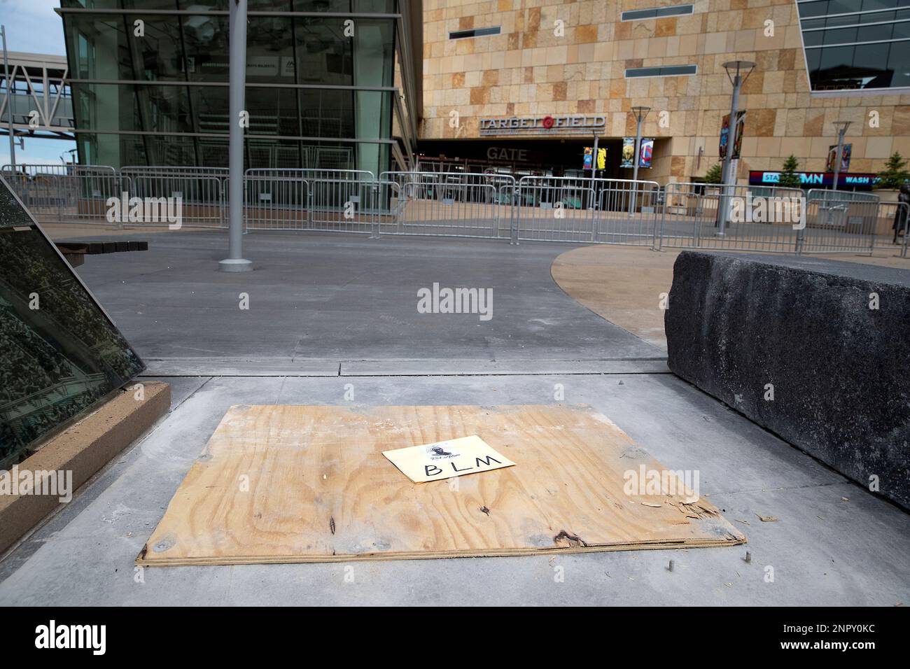 Plywood marks the spot where a statue of former Minnesota Twins owner ...