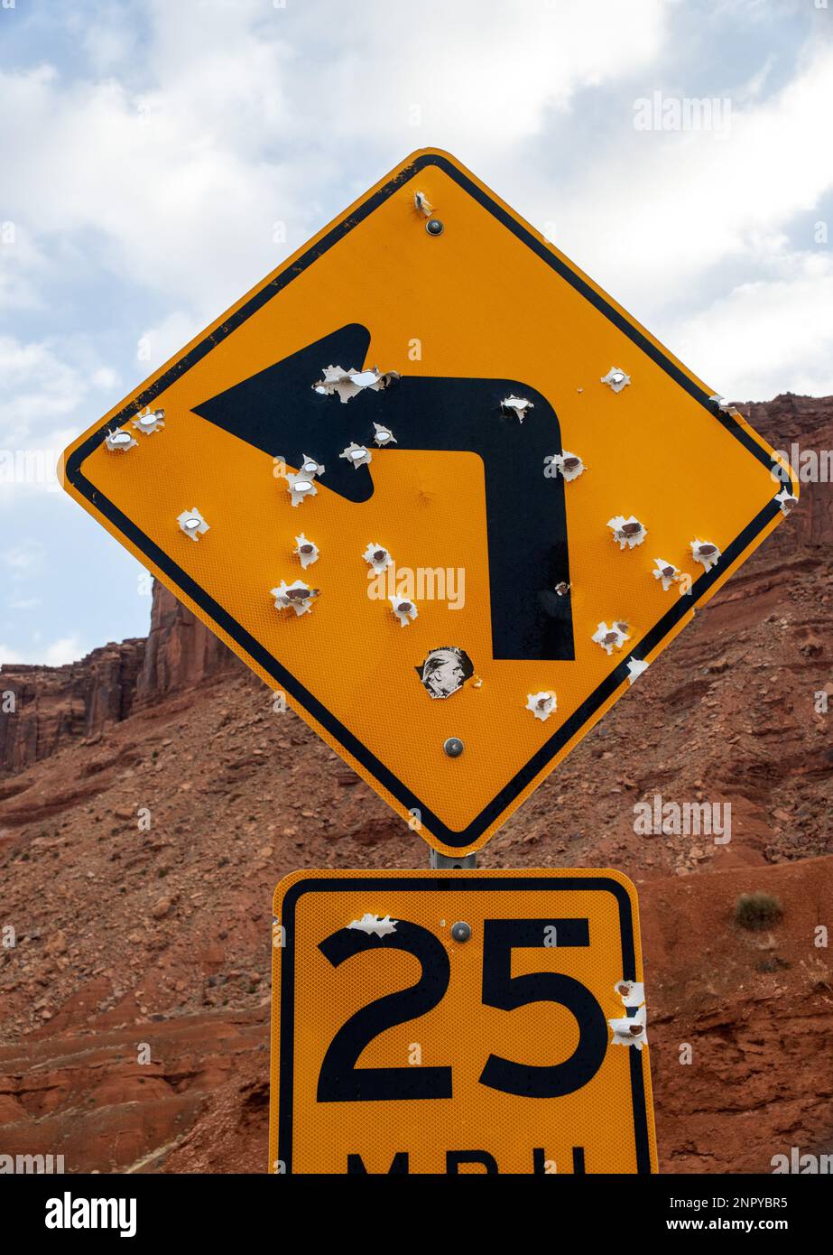 Sharp turn sign hi-res stock photography and images - Alamy