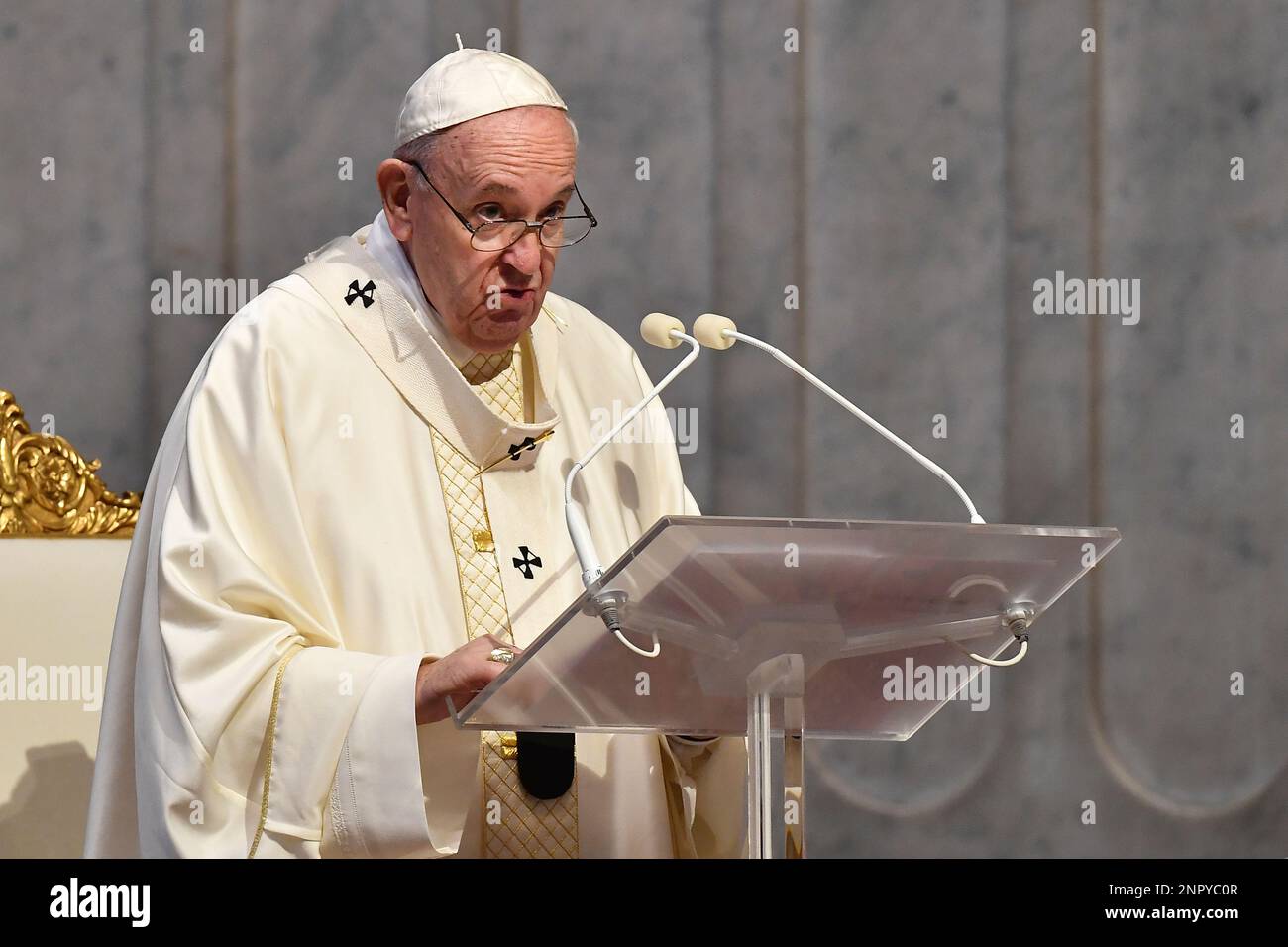 Pope Francis delivers his homily as he celebrates Corpus Domini Mass ...