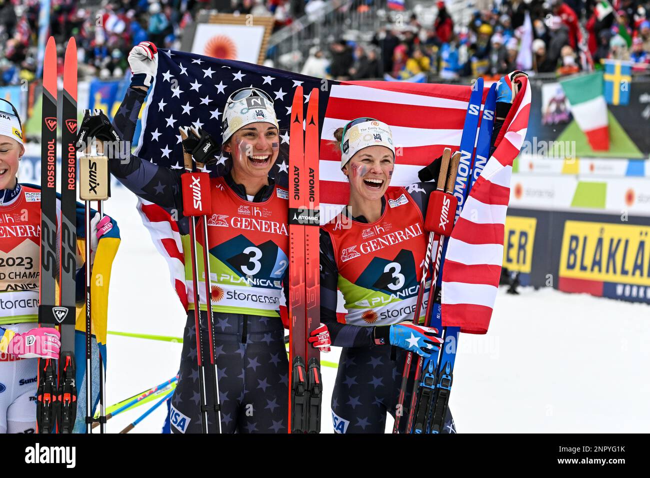 Jessie Diggins and Julia Kern of United States of America celebrate ...