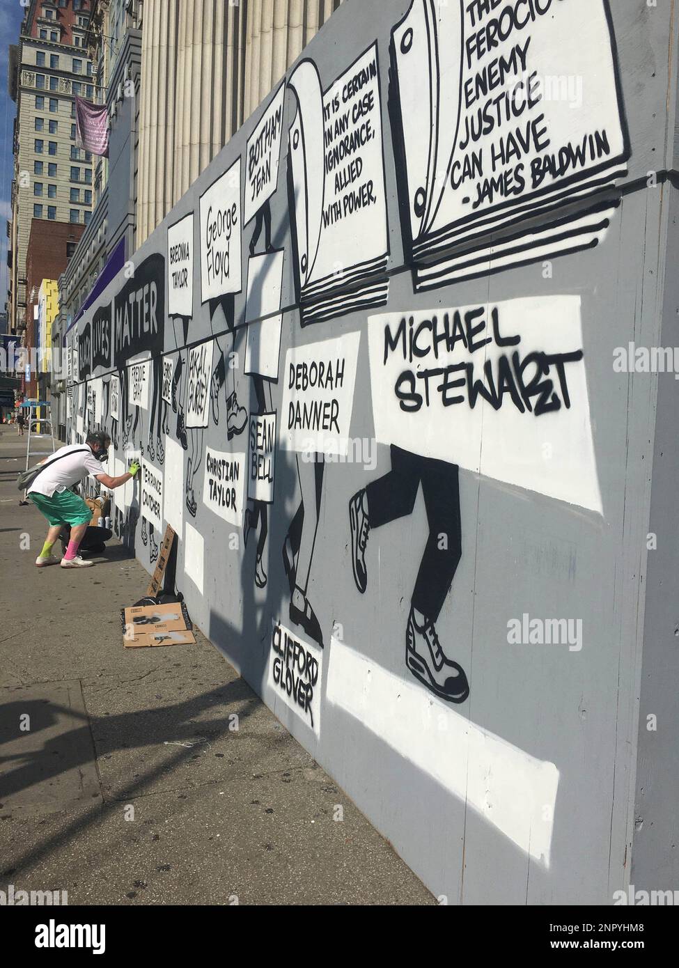 Photo by: STRF/STAR MAX/IPx 2020 6/10/20 Murals appear throughout New York City in response to ...