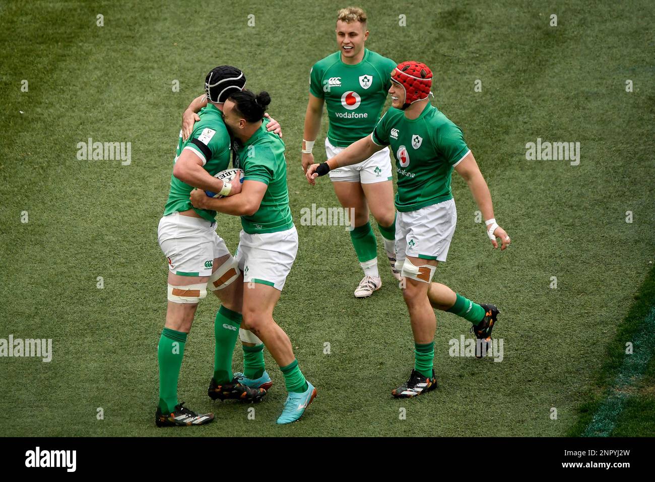 James lowe and team hi-res stock photography and images - Alamy