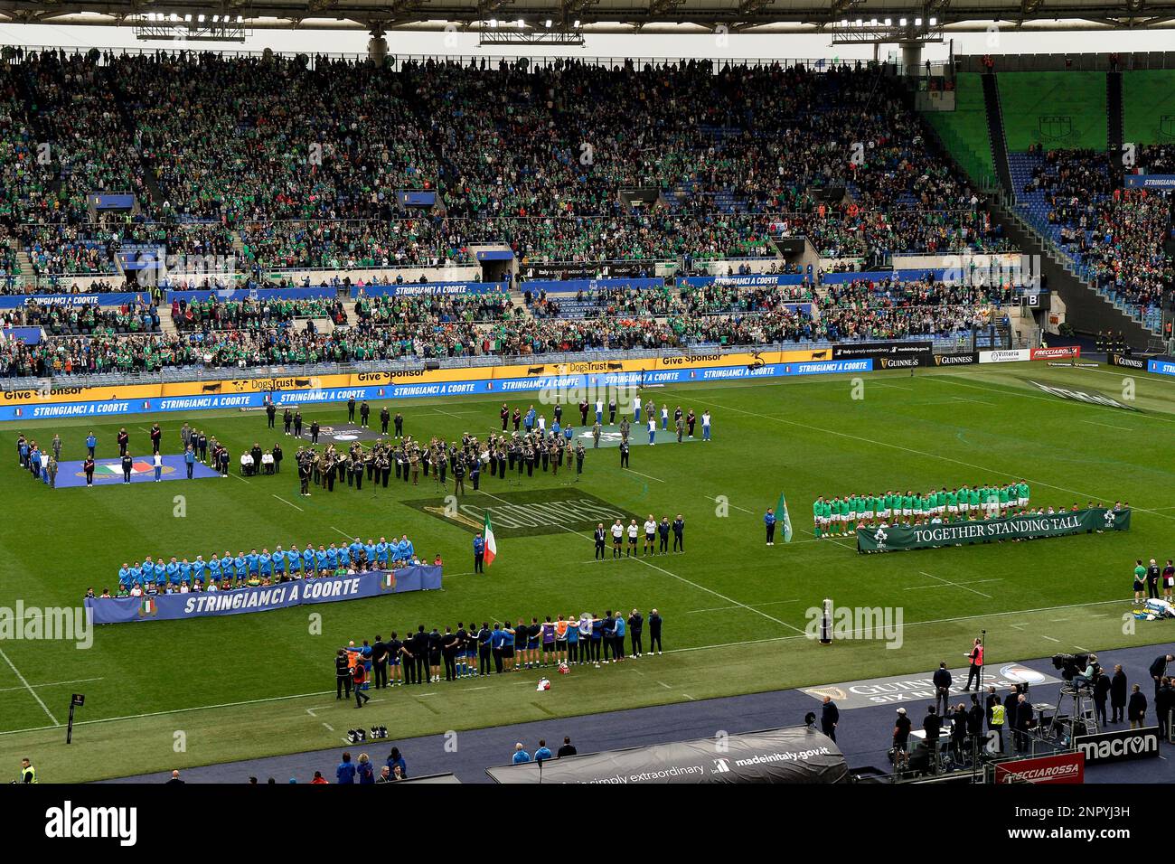 Italy and Ireland team line up during the Six Nations rugby match ...