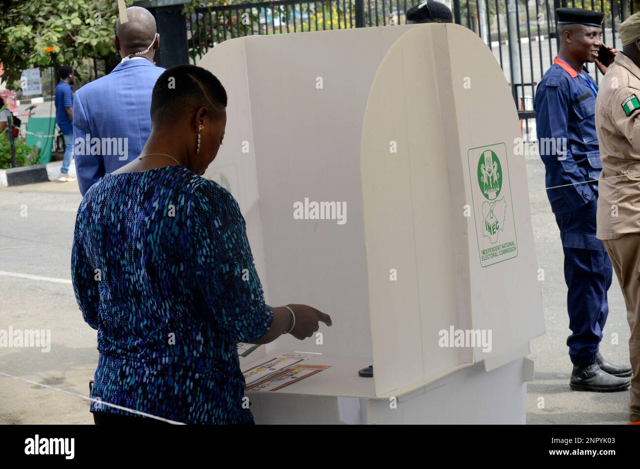 Lagos, Nigeria. 25th Feb, 2023. A woman voting during the 2023 ...