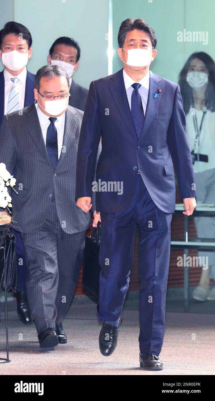 Japan's Prime Minister Shinzo Abe wearing a face mask (abenomask ...