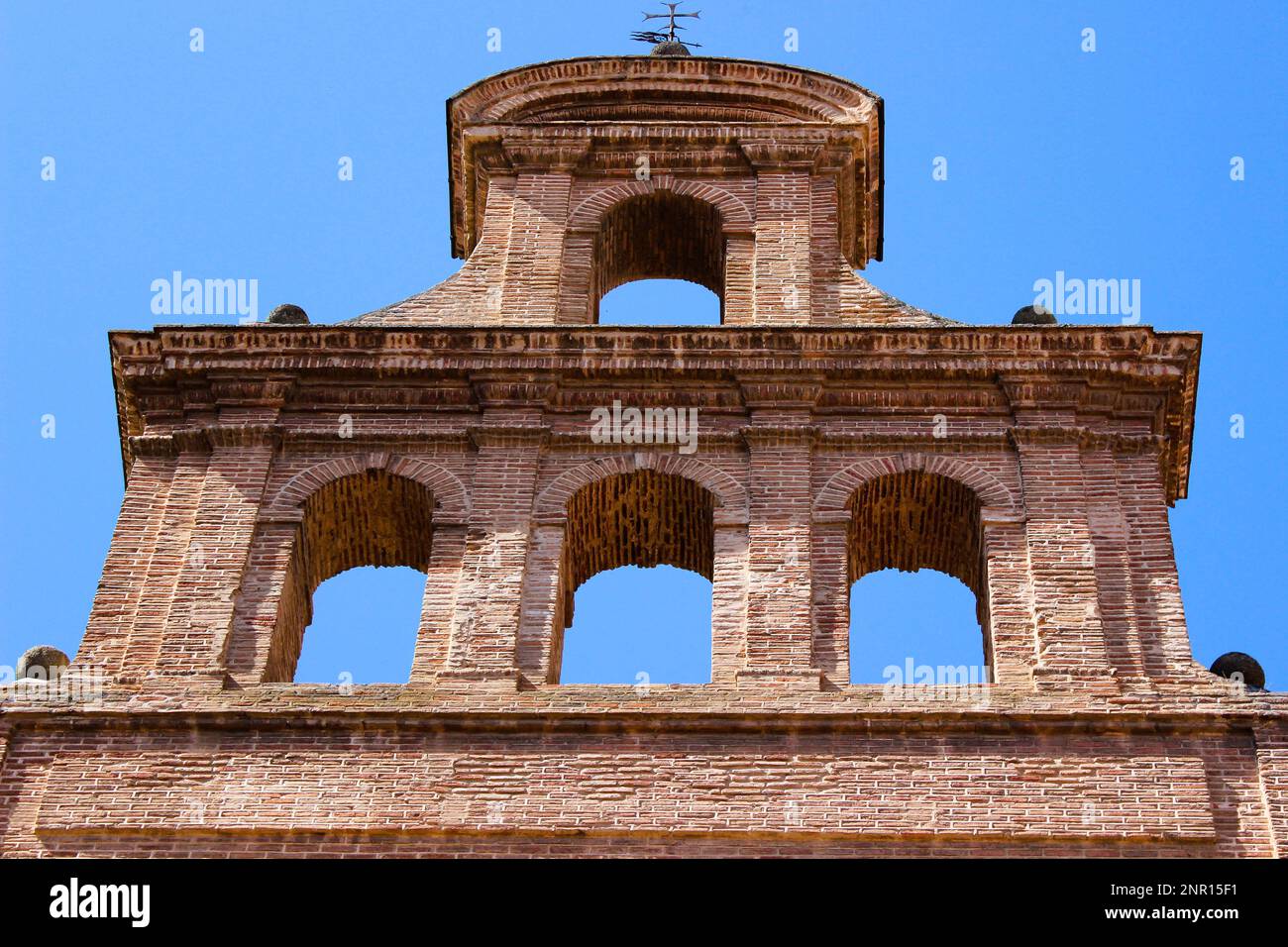 Base of an arch hi-res stock photography and images - Alamy