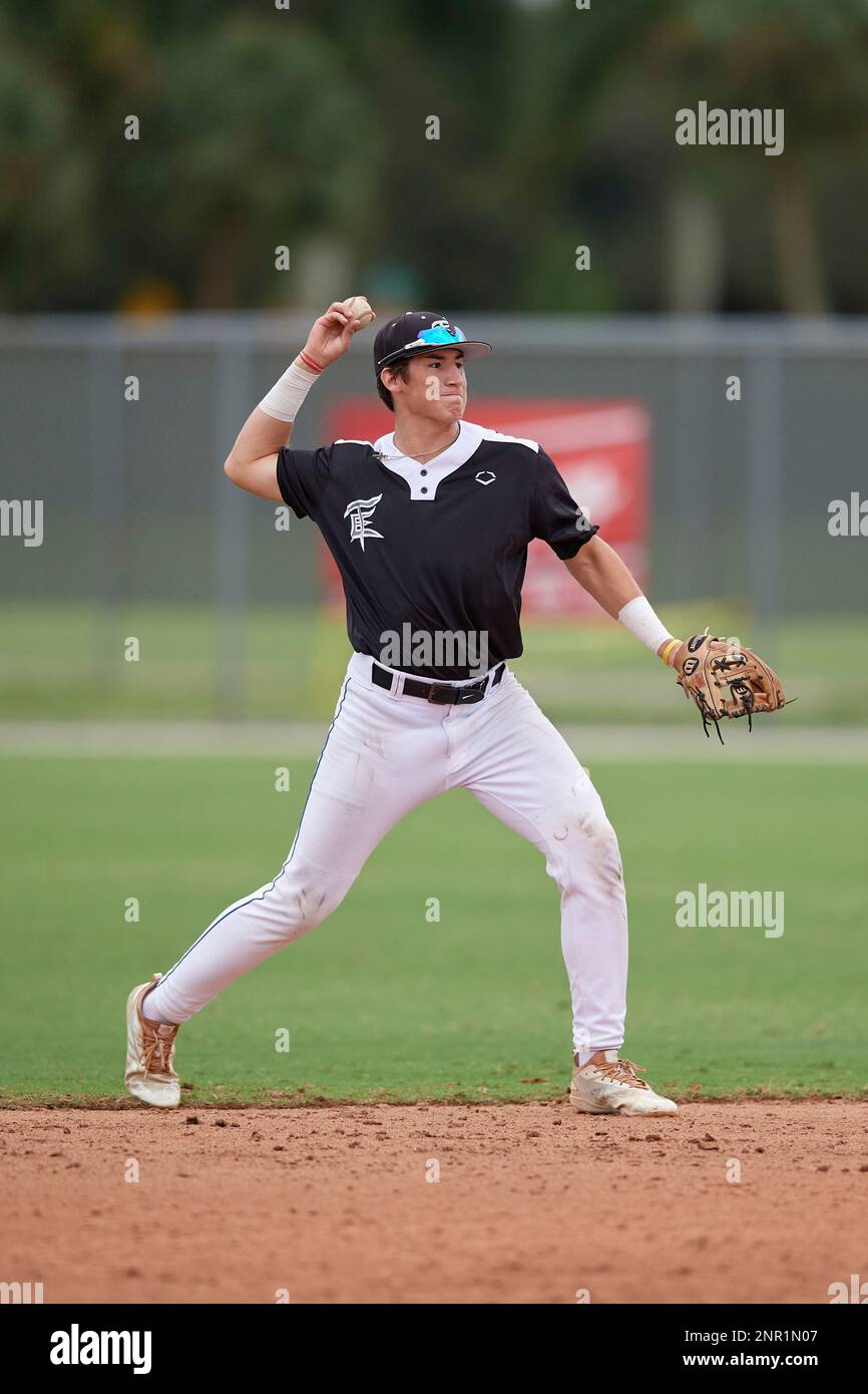 Izaac Pacheco (20) during the WWBA World Championship at the Roger Dean ...