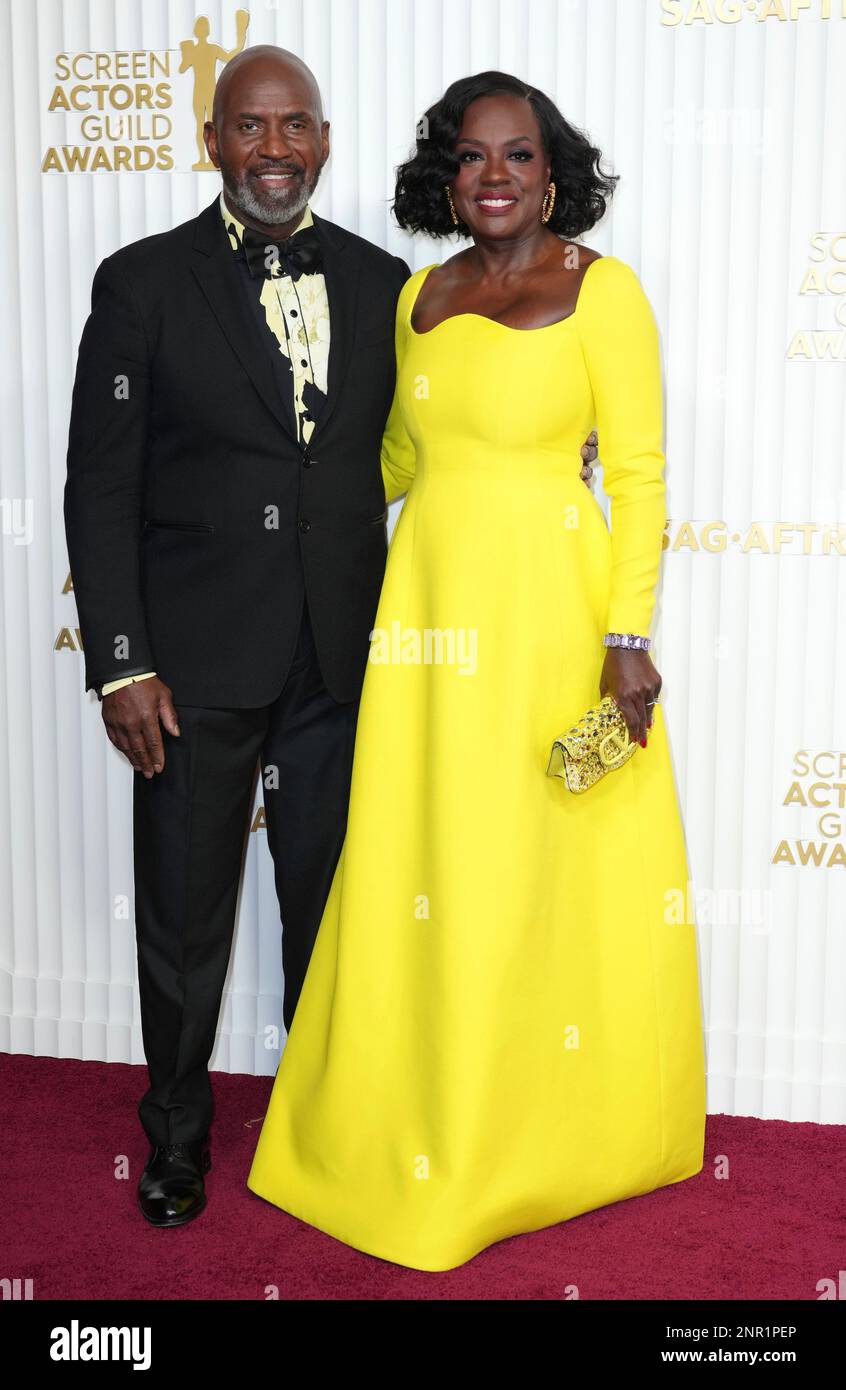 Julius Tennon, left, and Viola Davis arrive at the 29th annual Screen ...