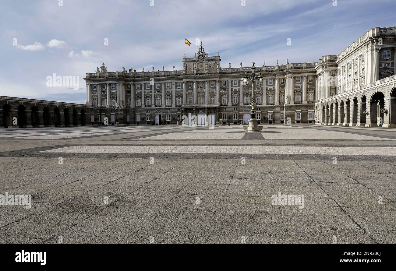 Las calles mas emblemáticas del centro de Madrid completamente vacías ...