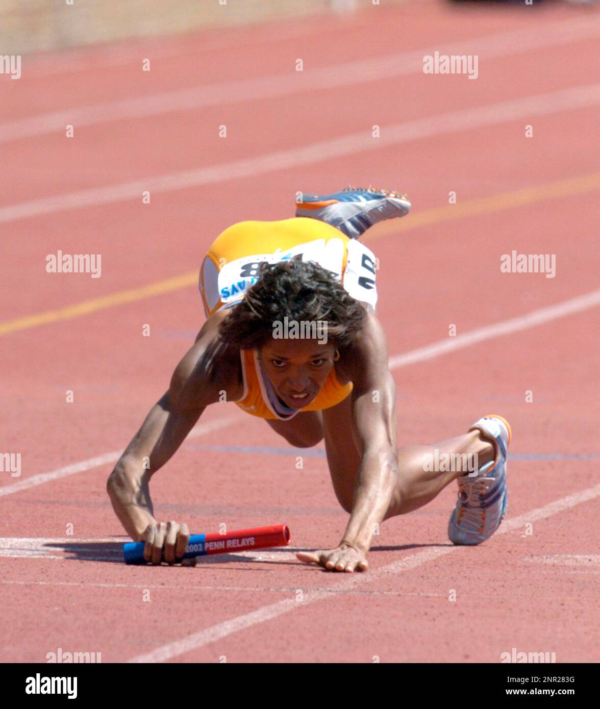 Nicole Cook stumbles after anchoring Tennessee women's 4 x 800-meter ...