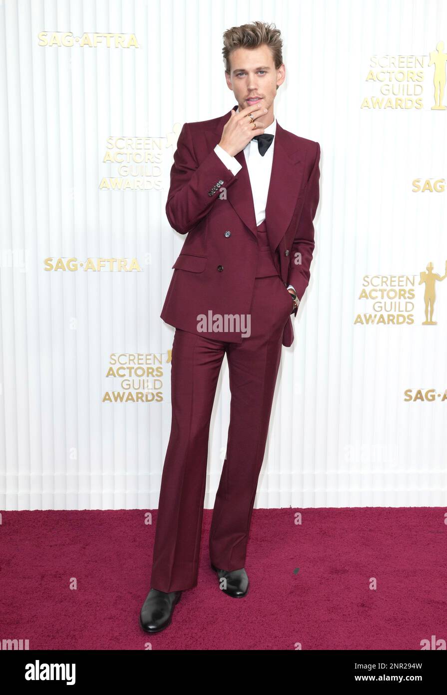 Austin Butler arrives at the 29th annual Screen Actors Guild Awards on ...