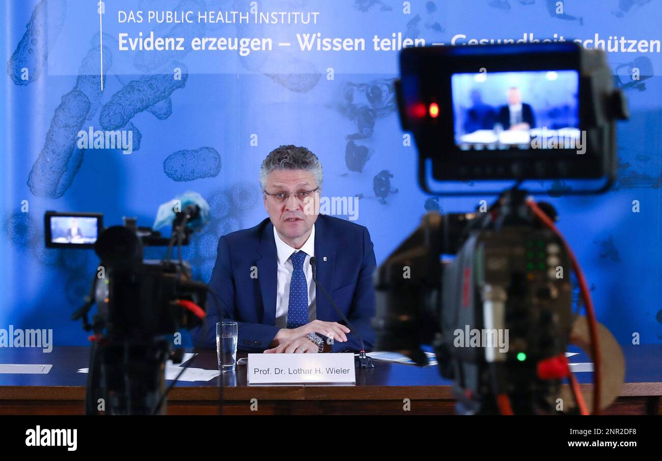 Lothar H. Wieler, president of the Robert-Koch-Institute, addresses the ...