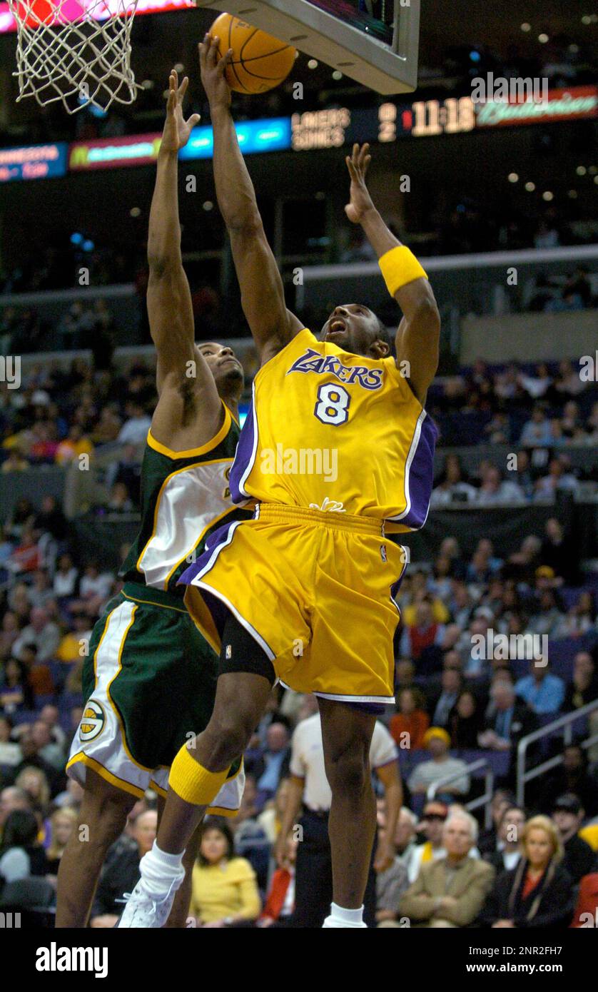 Los Angeles Lakers guard Kobe Bryant (8) during 96-82 victory over the ...