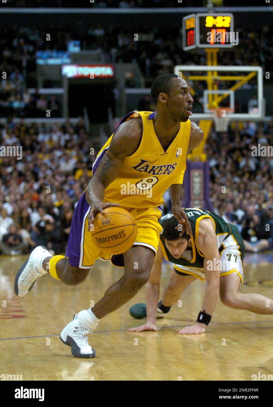 Los Angeles Lakers guard Kobe Bryant (8) during 96-82 victory over the Seattle SuperSonics ...