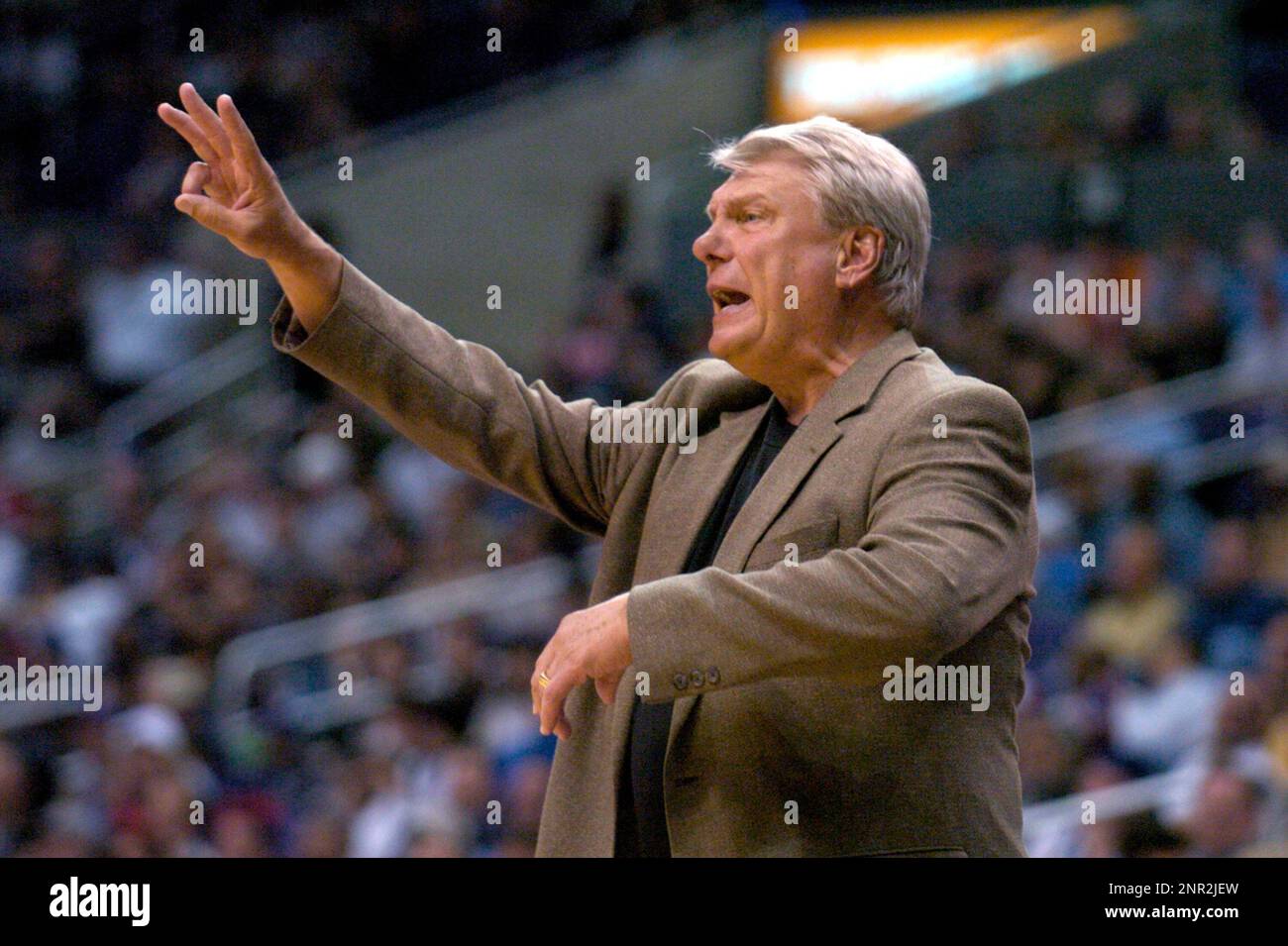 Dallas Mavericks coach Don Nelson during 101-88 victory over the Los ...