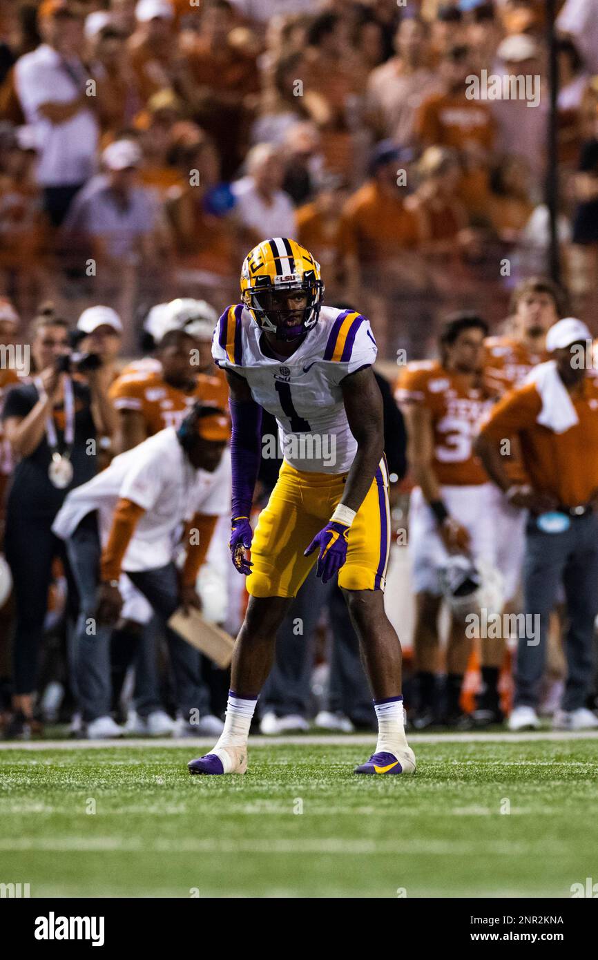 LSU Tigers cornerback Kristian Fulton (1) covers during the NCAA ...
