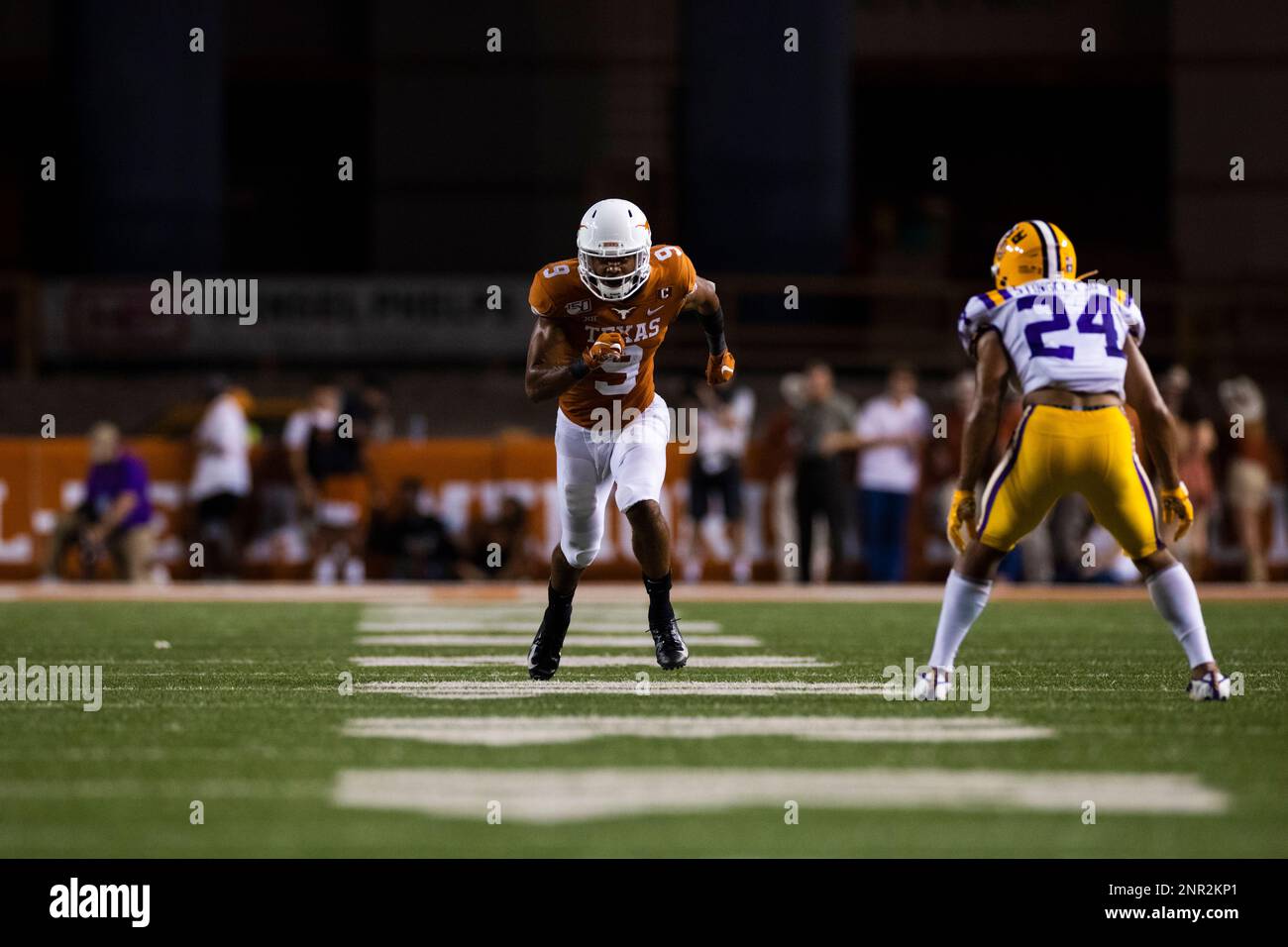 Texas Longhorns wide receiver Collin Johnson (9) runs during the NCAA ...
