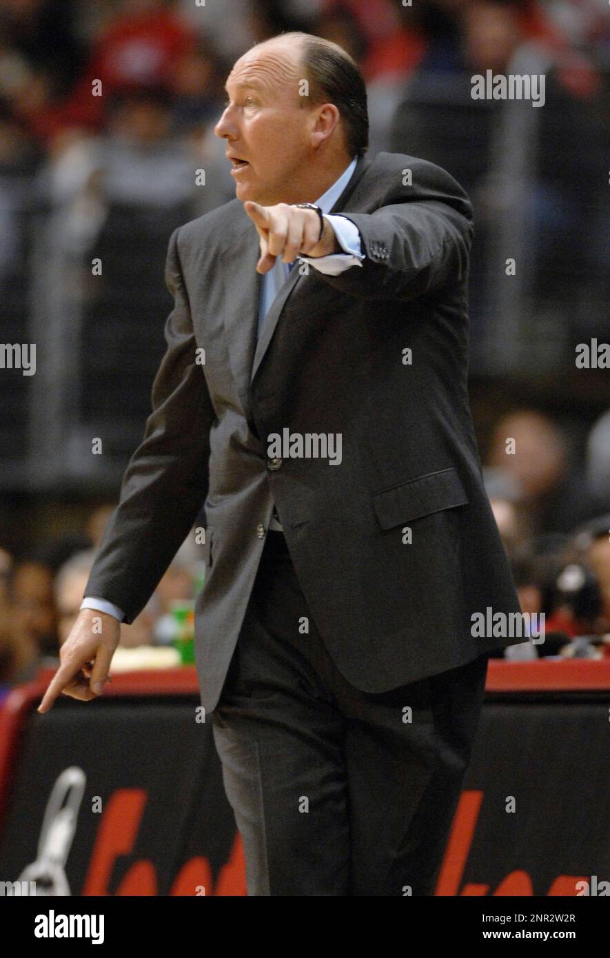Los Angeles Clippers coach Mike Dunleavy during 96-91 victory over the ...