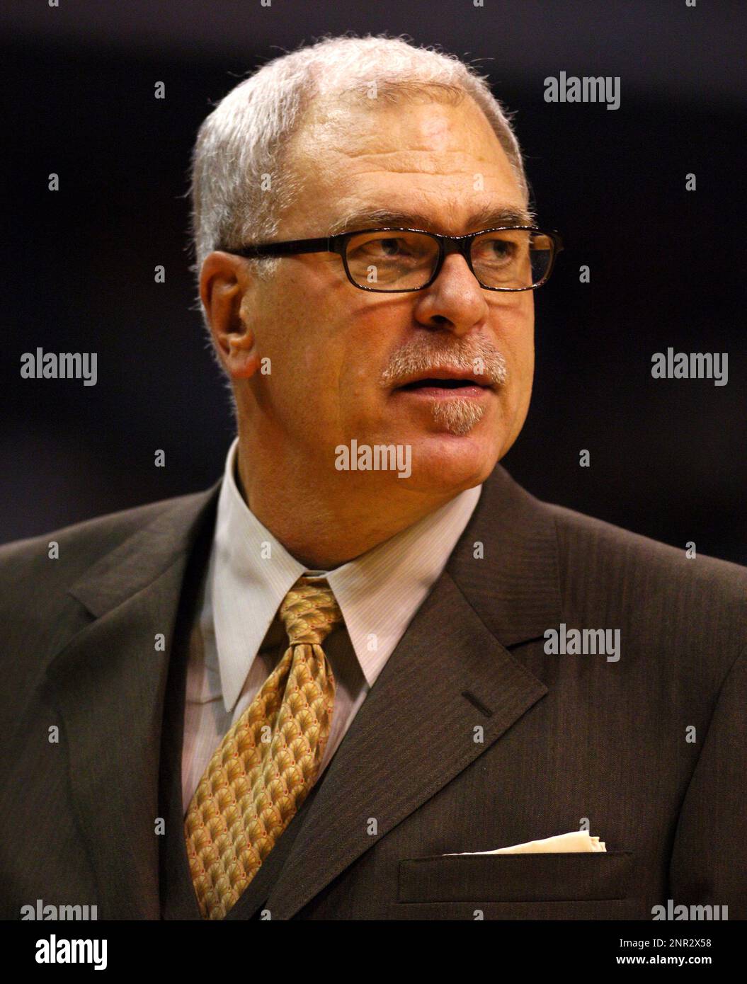 Los Angeles Lakers coach Phil Jackson during 97-92 victory over the New ...