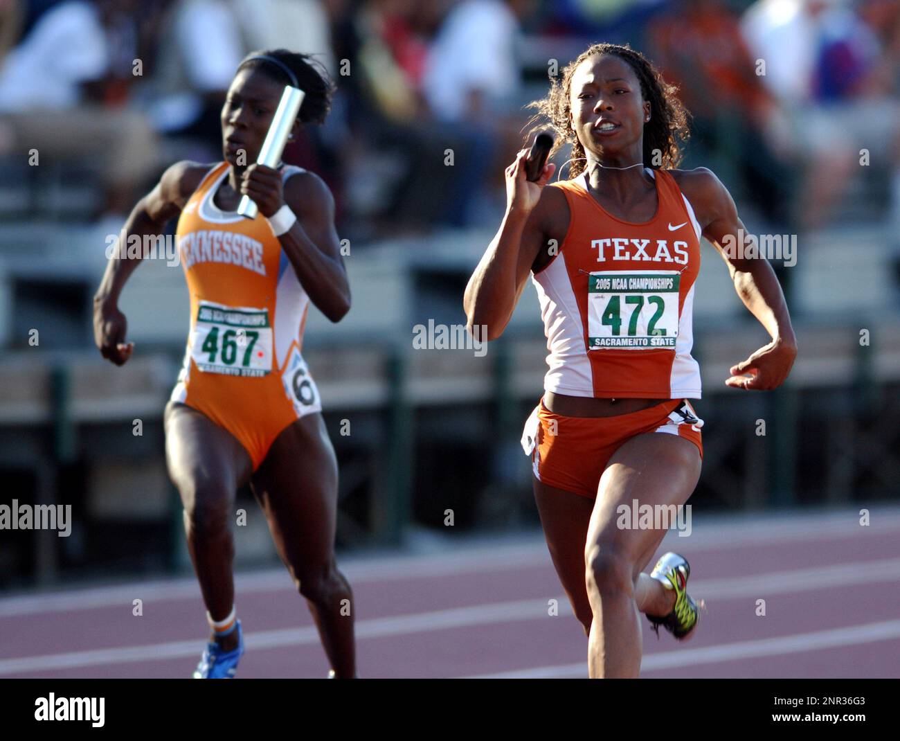 Marshevet Hooker anchors Texas to victory in the women's 400-meter ...