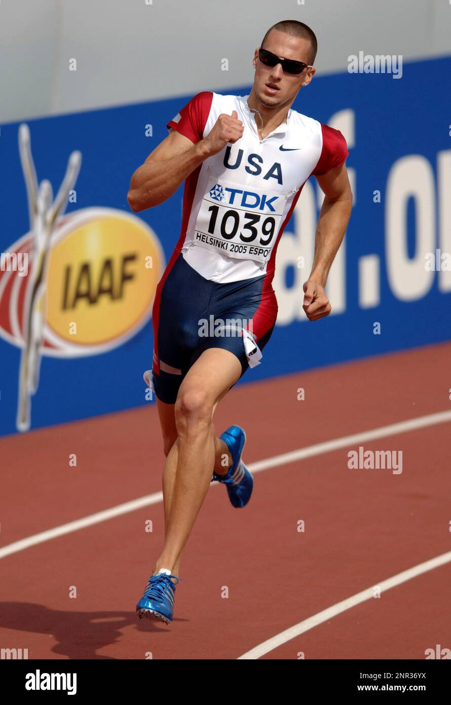 Jeremy Wariner of the United States wins first-round heat of men's 400 ...