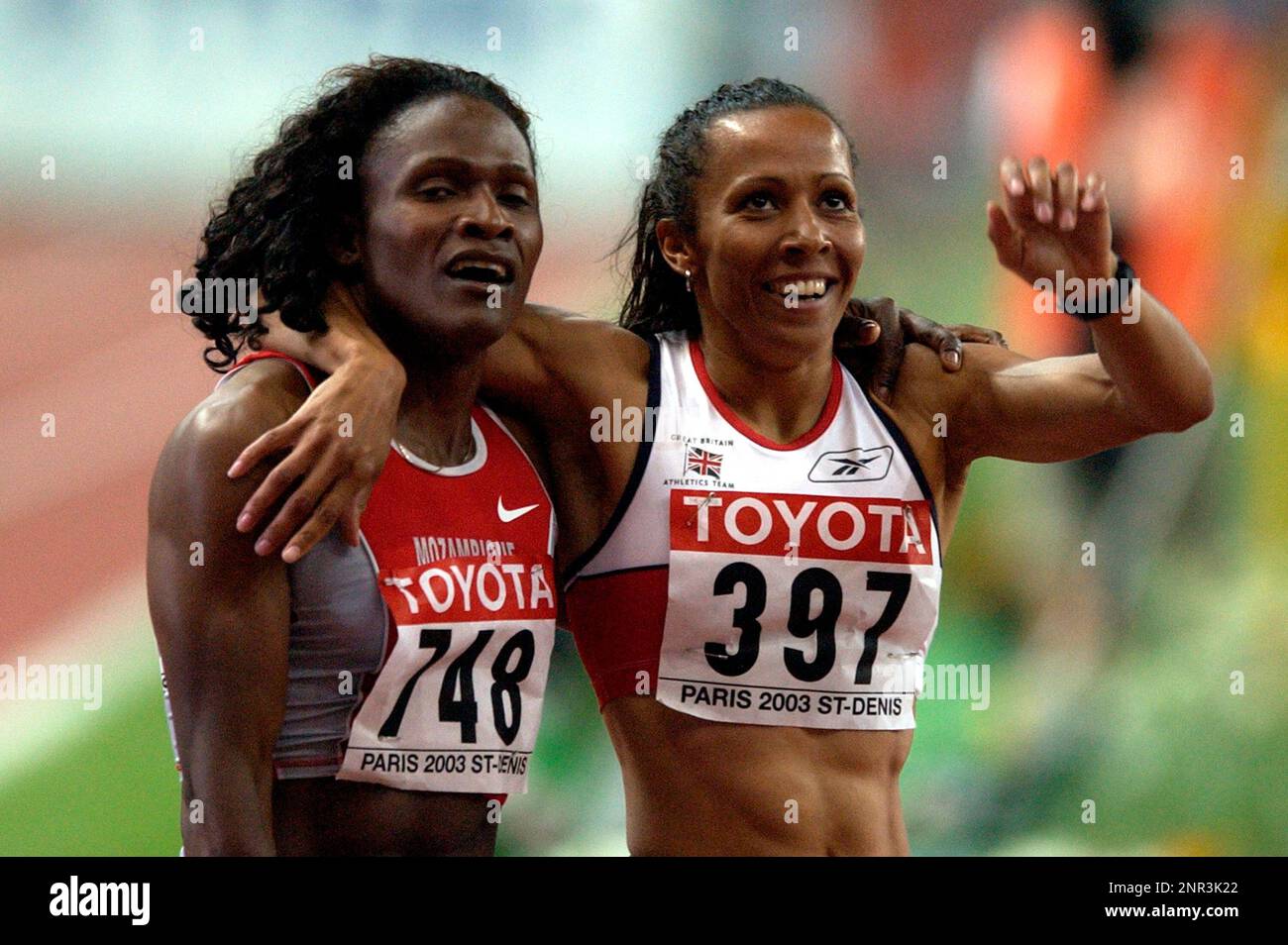 Training partners Maria Mutola (748) and Kelly Holmes (397) finished ...