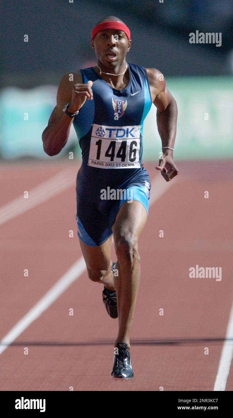 Tyree Washington of the United States wins second-round heat of the 400 ...
