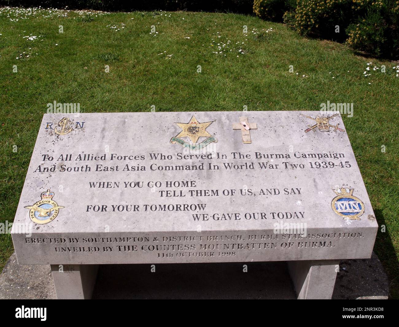 Mountbatten Statue, Grosvenor Square, Southampton, Hampshire, UK Stock ...