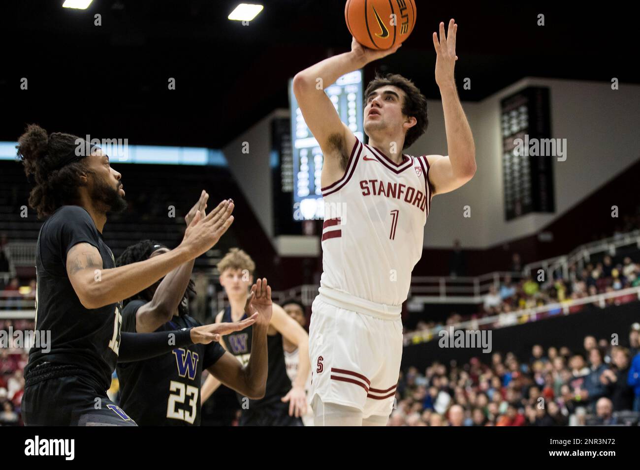 Stanford guard Isa Silva (1) shoots over Washington forward Langston ...