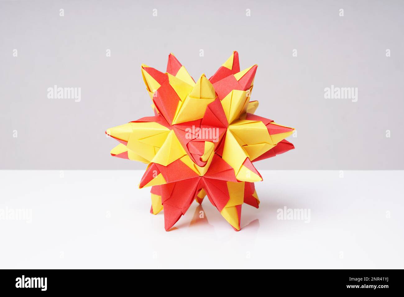 3d papercraft hi-res stock photography and images - Alamy