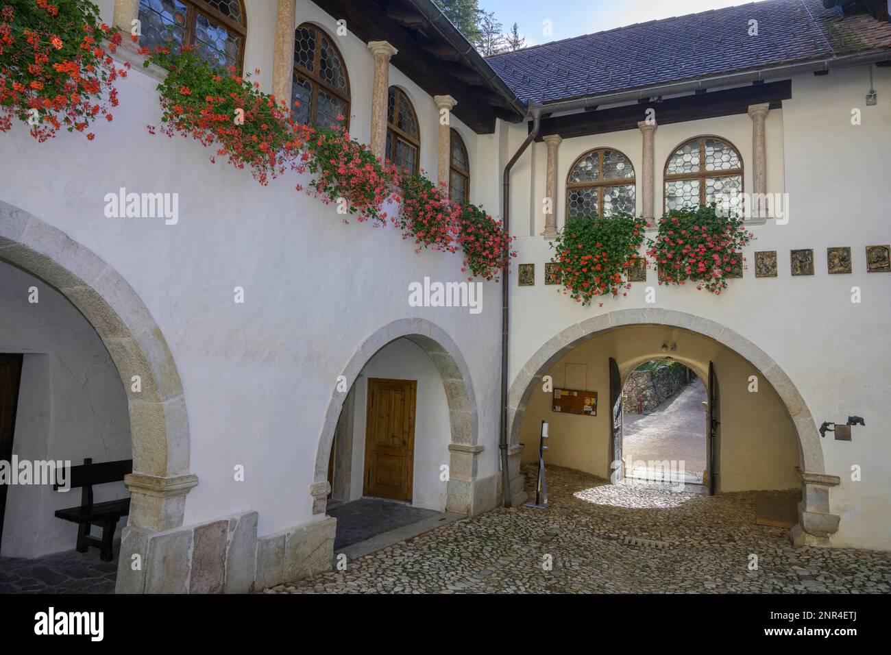 Romeno hi-res stock photography and images - Alamy