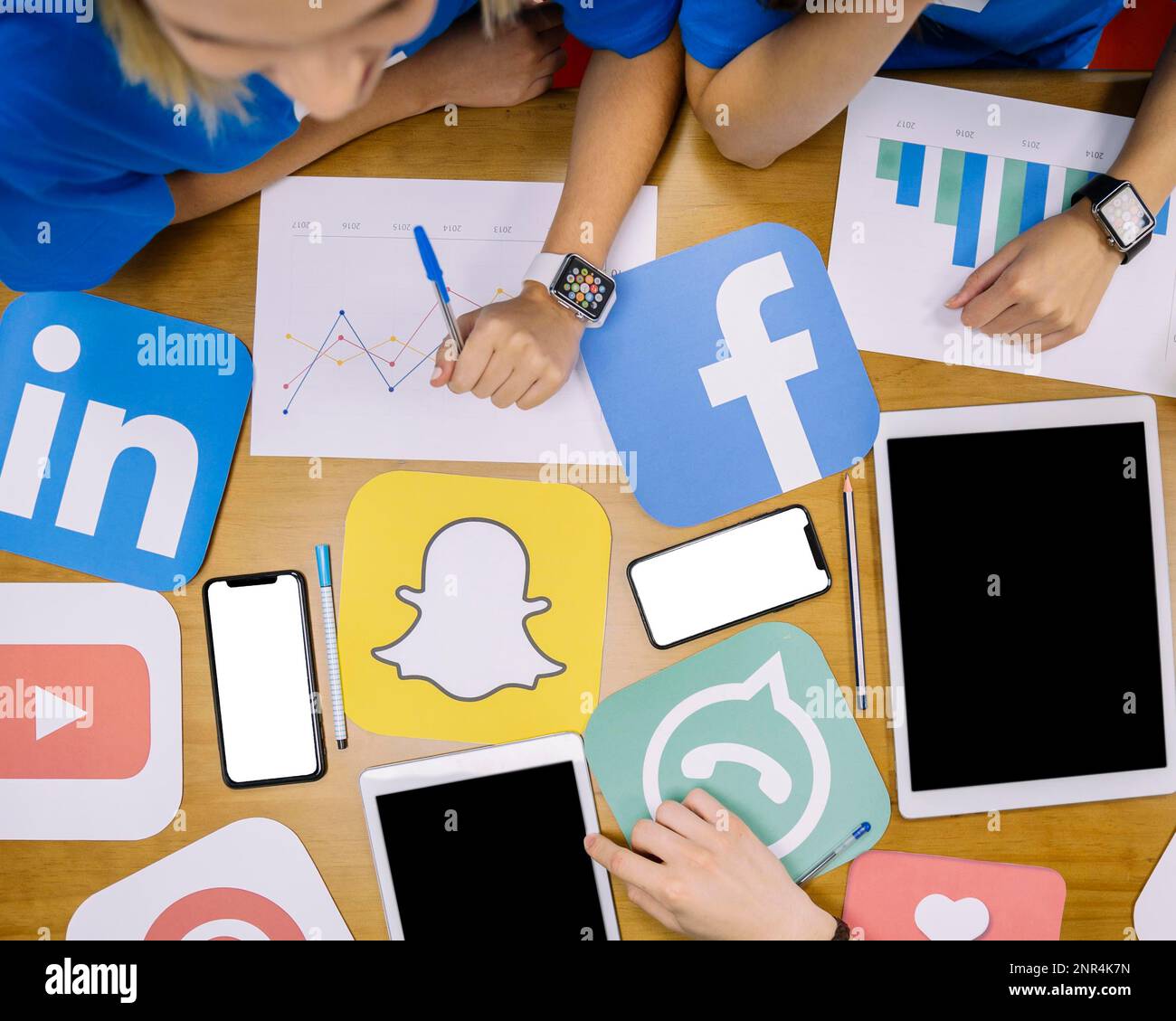 Workplace messenger hi-res stock photography and images - Alamy