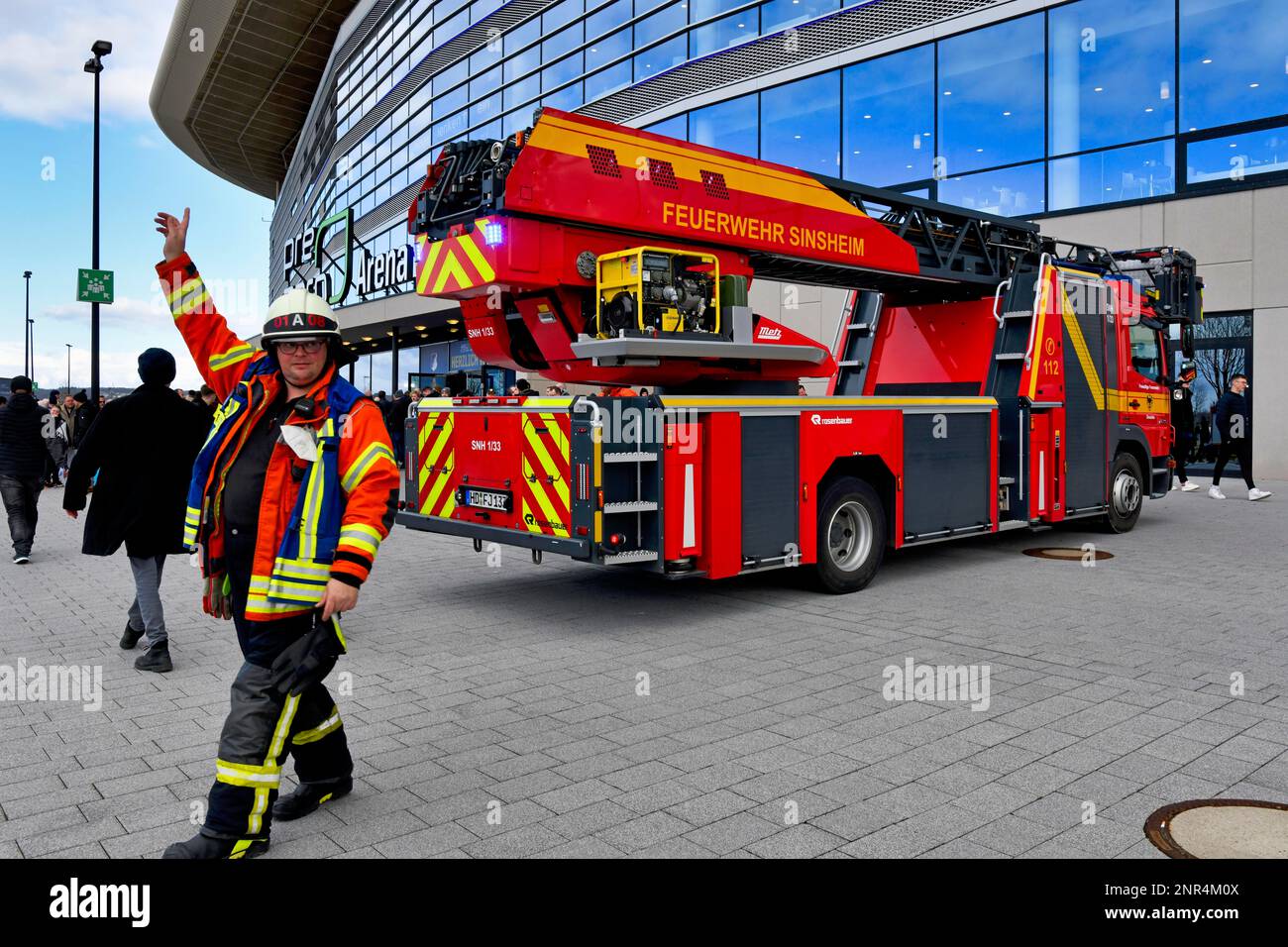 Fire brigade operation, turntable ladder with basket, PreZero Arena ...