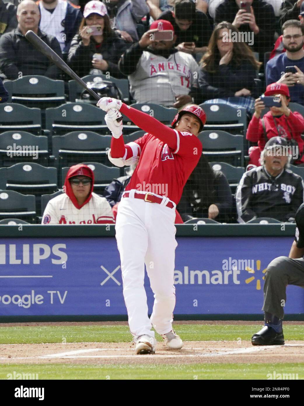 Los Angeles Angels' Shohei Ohtahi hits a first-inning triple during a ...
