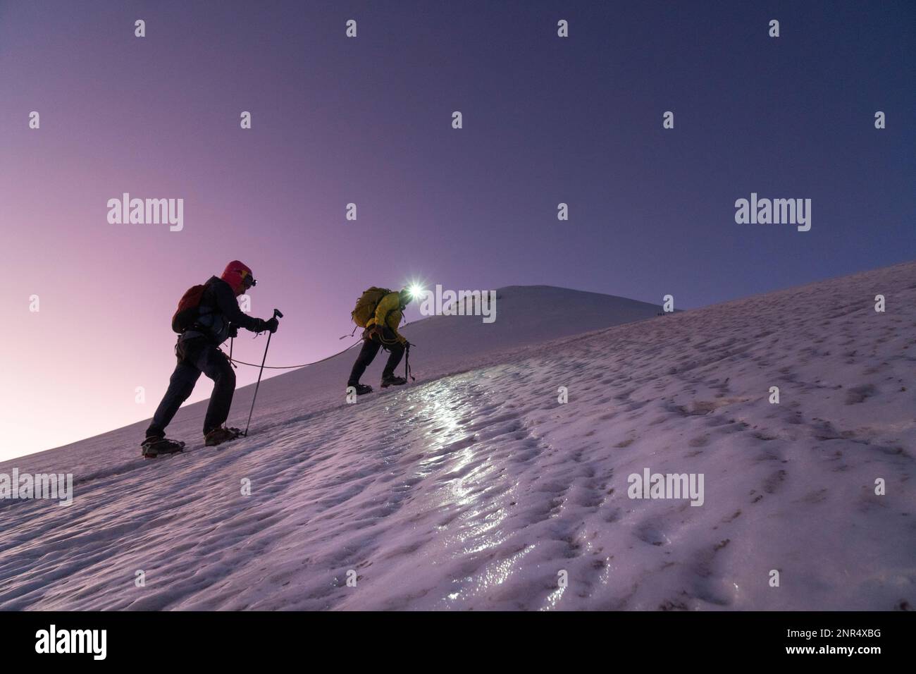 Mexican ultramarathon runner Alex "Chikorita" Roudayna has made history ...