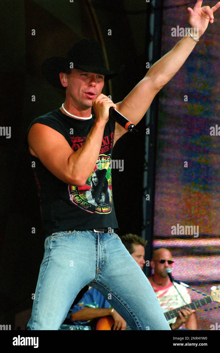 NASHVILLE, TN - circa 1995: Kenny Chesney performs on stage circa 1995 ...