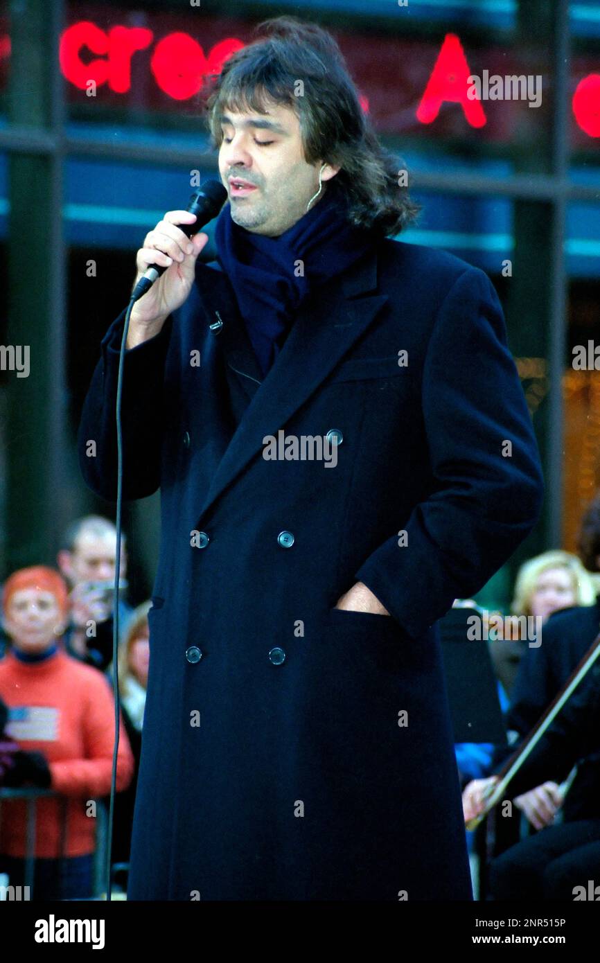 NEW YORK, NY - 1999: Italian opera singer Andrea Bocelli performs ...