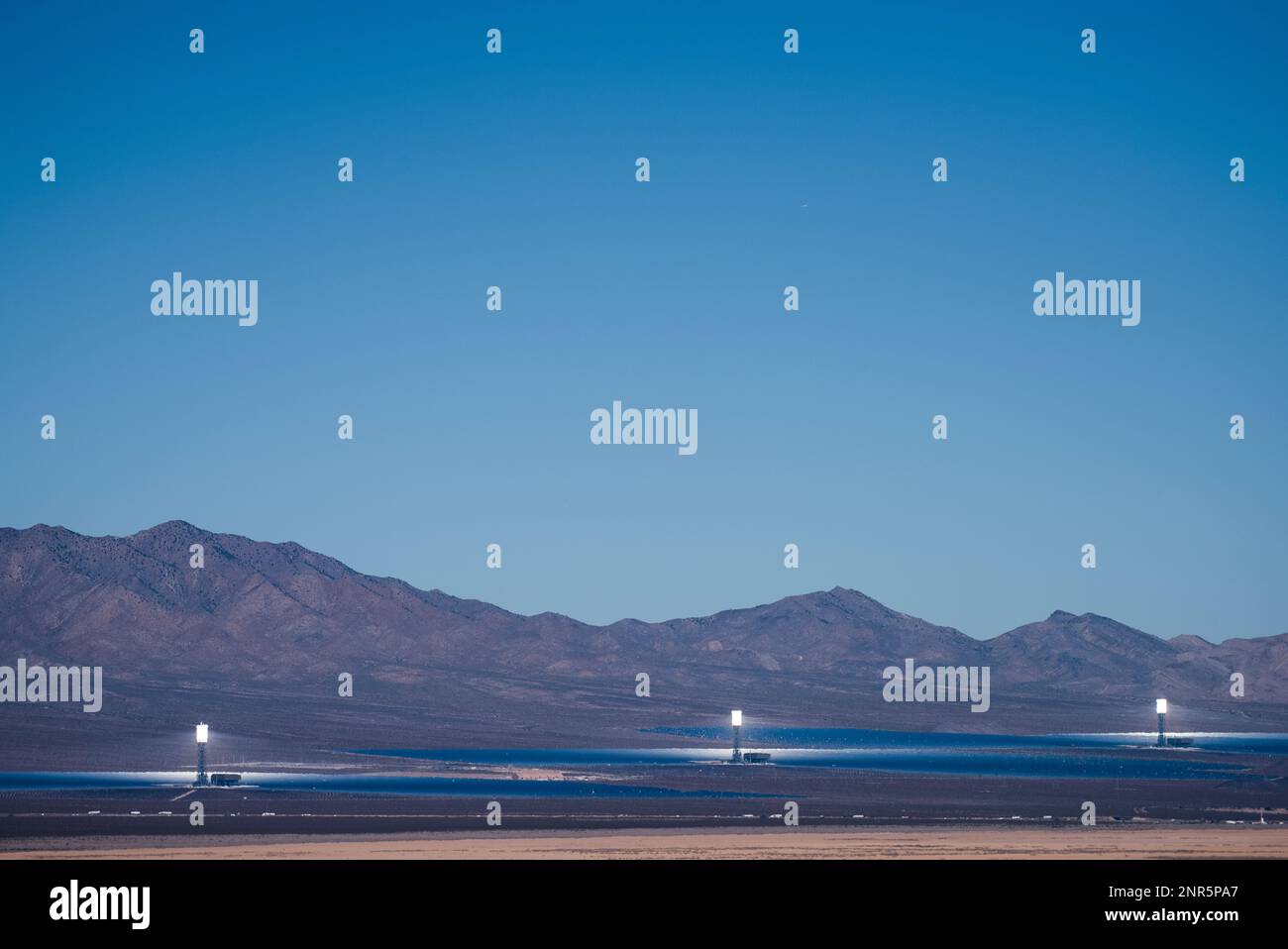 UNITED STATES - AUGUST 30: The Ivanpah Solar Electric Generating ...